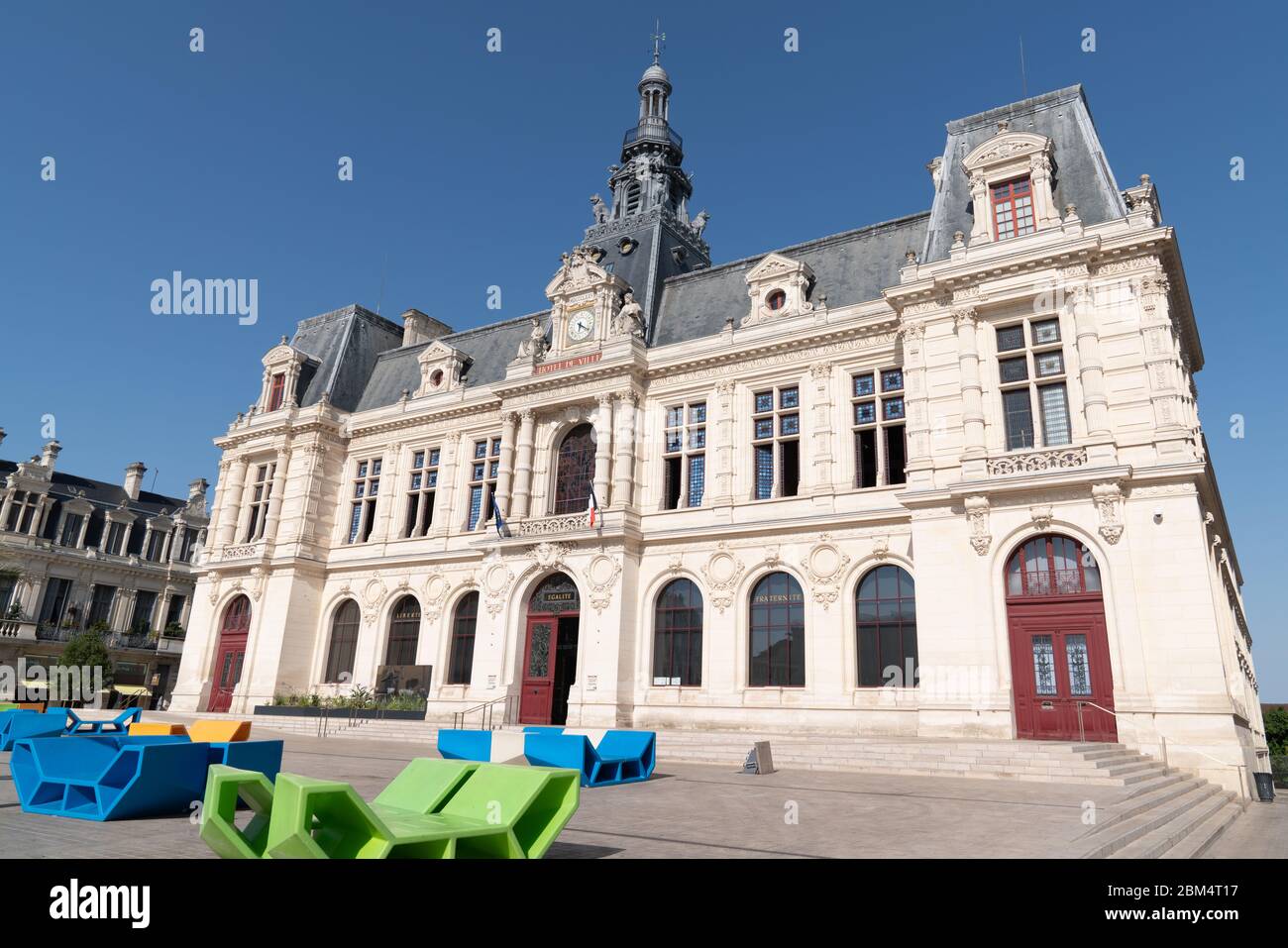 Town hall in poitiers hi-res stock photography and images - Alamy