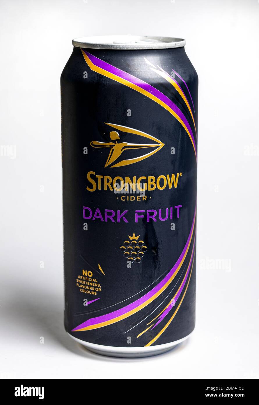 A can of strongbow cider, dark fruit on a white background Stock Photo ...