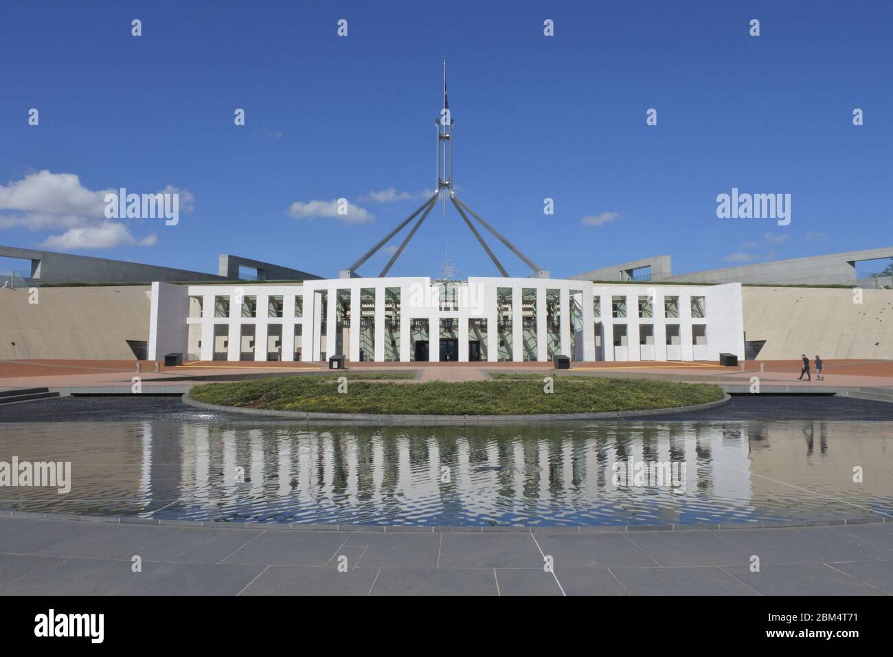 Canberra Water Fountain High Resolution Stock Photography and Images ...