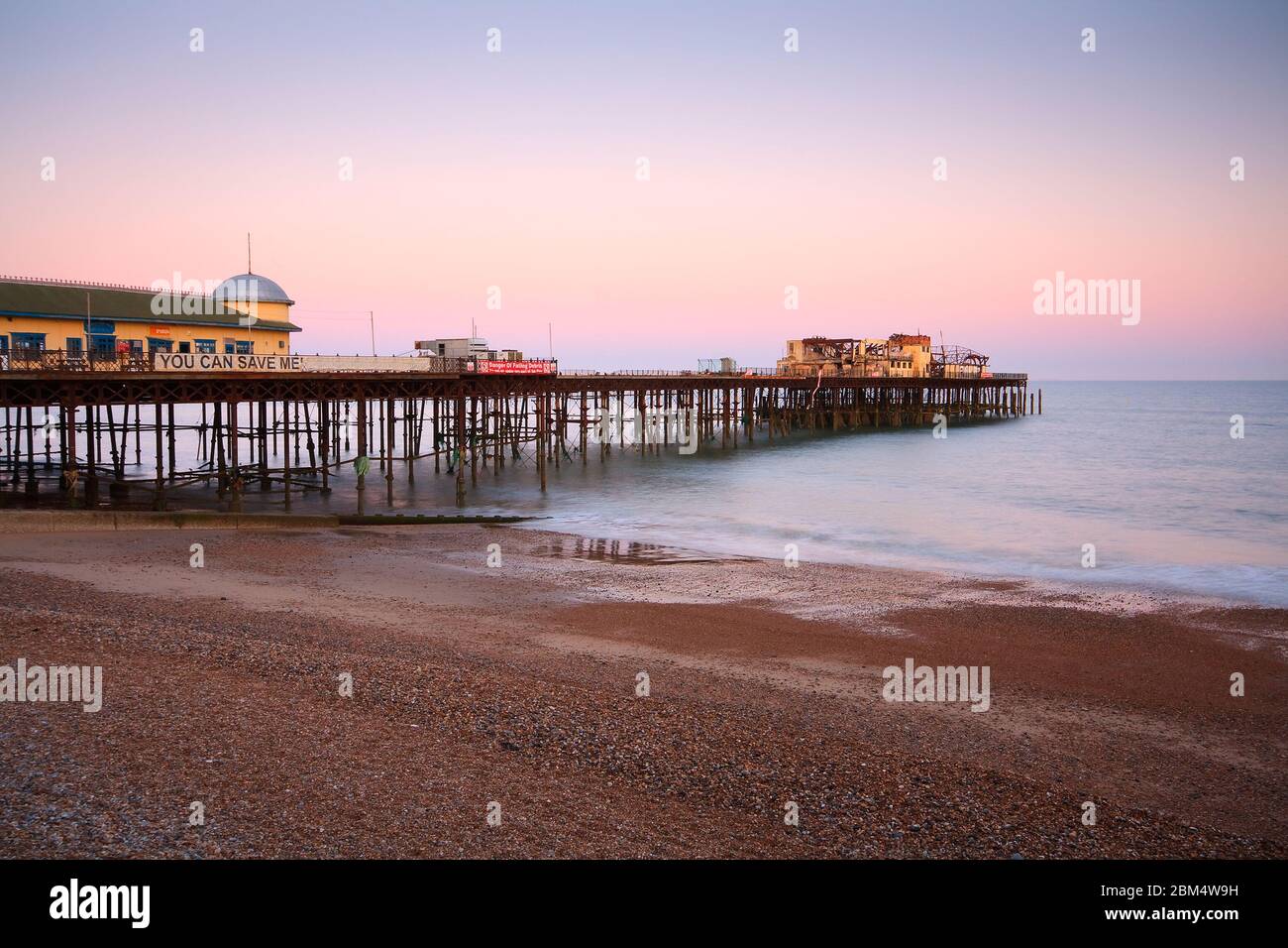 Hastings pier pavilion hi-res stock photography and images - Alamy