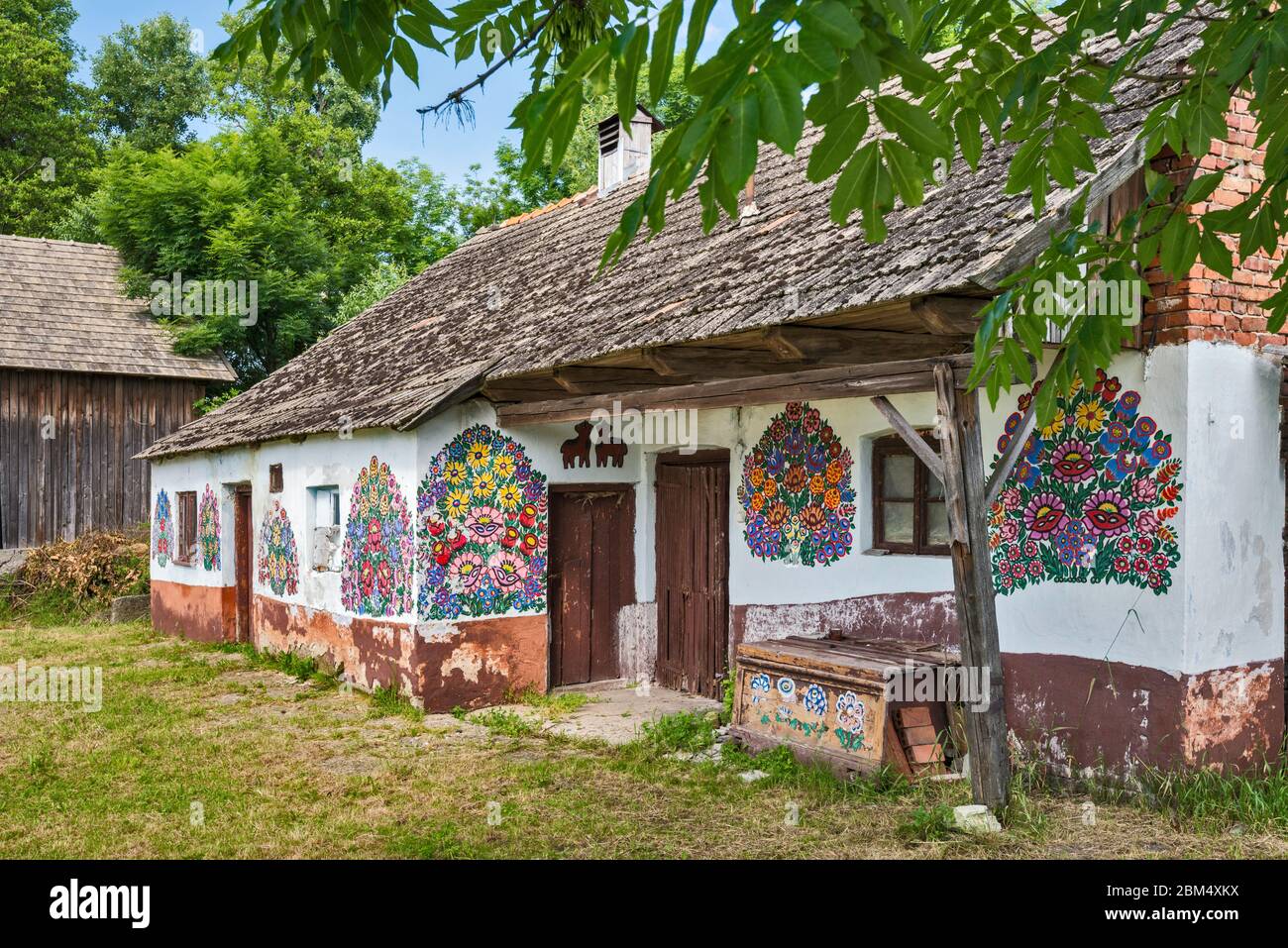 Painted village zalipie poland hi-res stock photography and images - Alamy