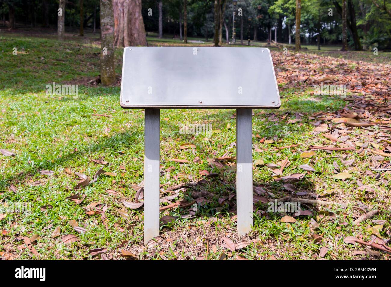 Empty metallic park sign as texture Perdana Botanical Gardens, Malaysia ...