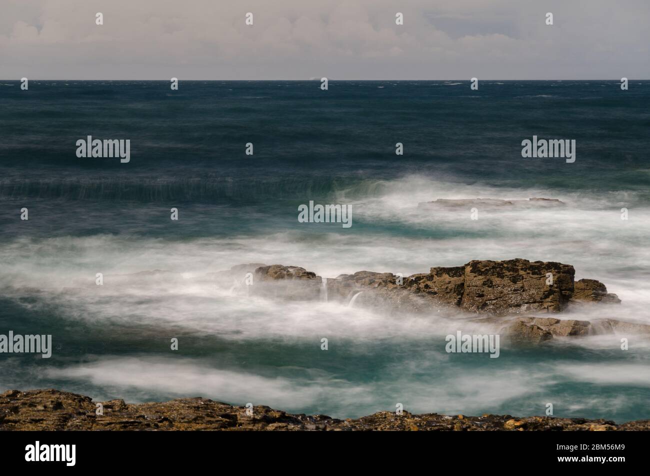 Slow exposure sea water hi-res stock photography and images - Alamy