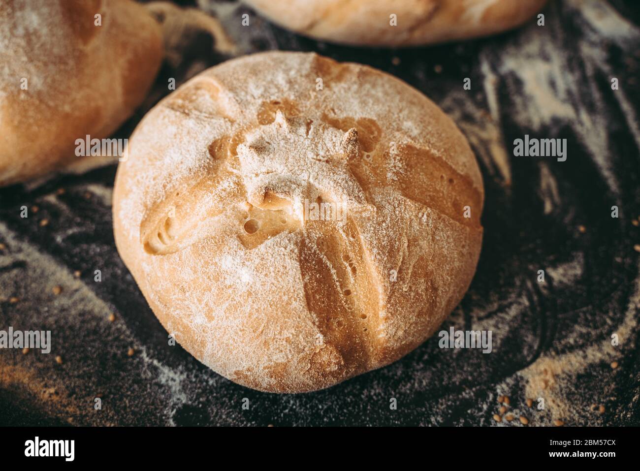 Freshly baked bread at the bakery the bakery Stock Photo - Alamy