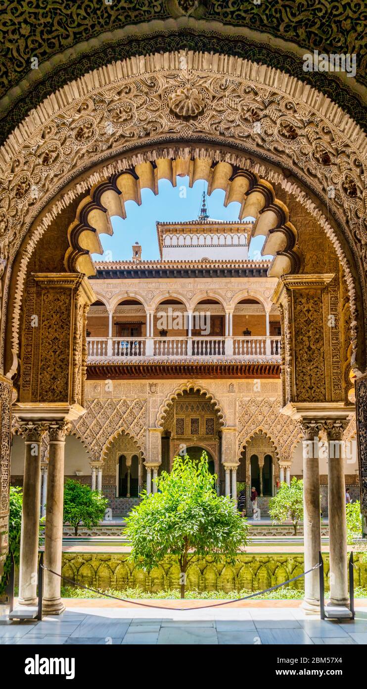 Seville architecture hi-res stock photography and images - Alamy