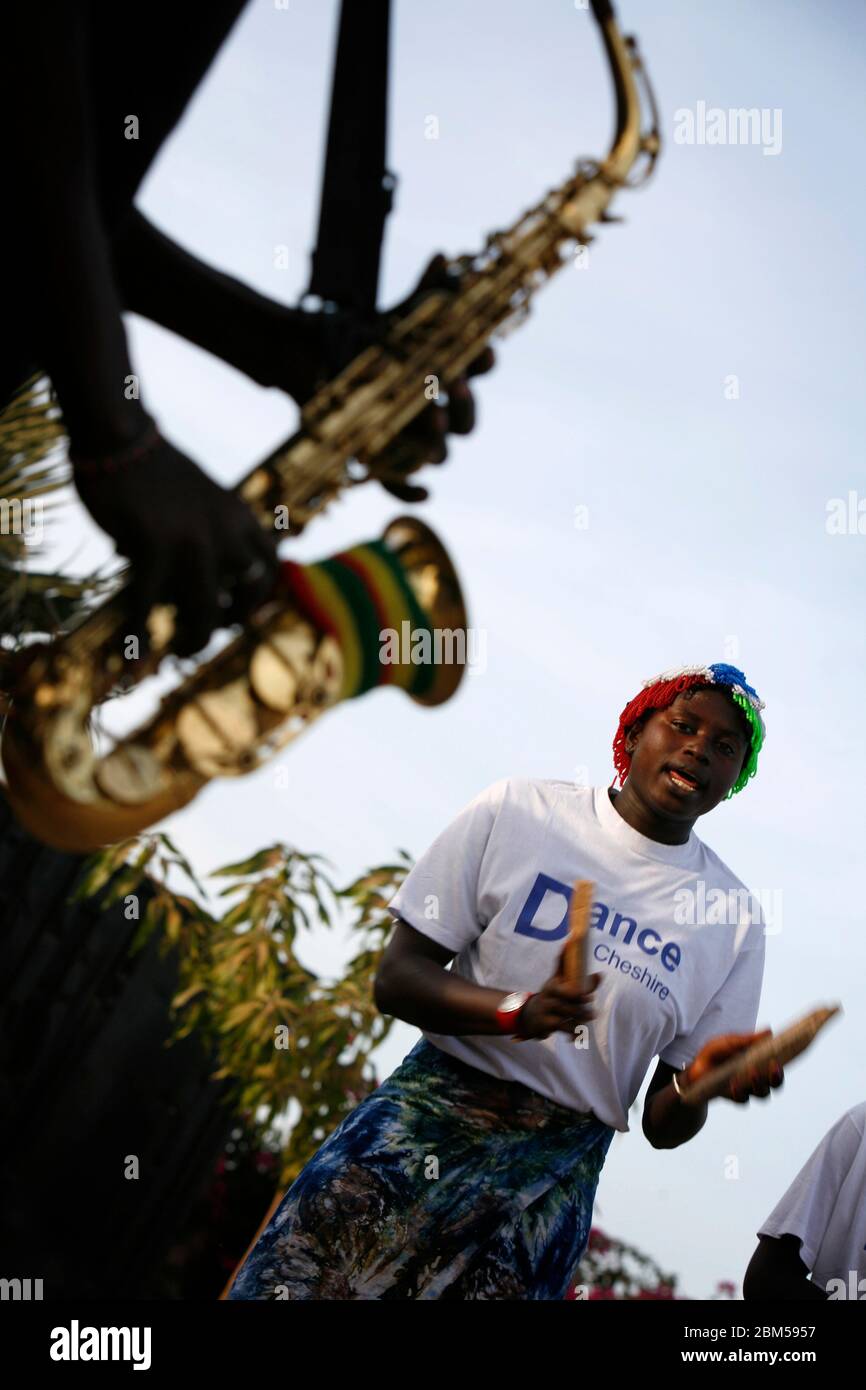 Kunte kinte hi-res stock photography and images - Alamy