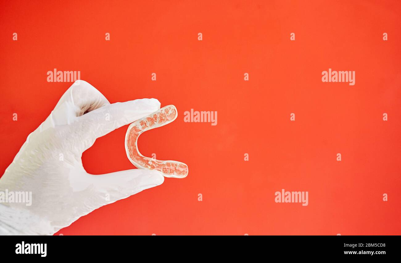 Tooth dental on transparent background hi-res stock photography and ...