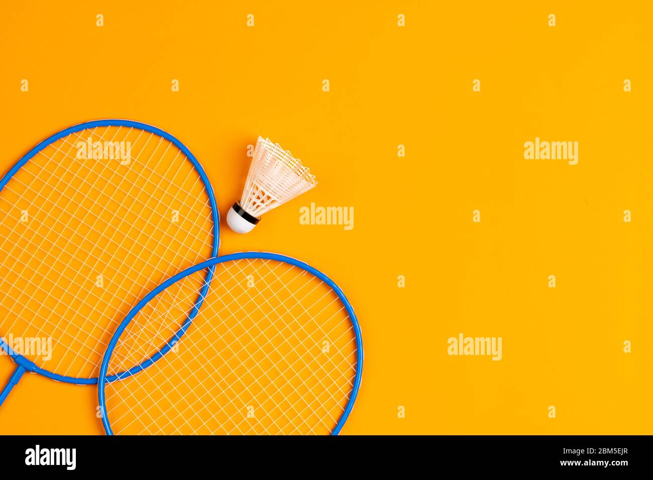Badminton equipment. Rackets and shuttlecock, top view Stock Photo - Alamy