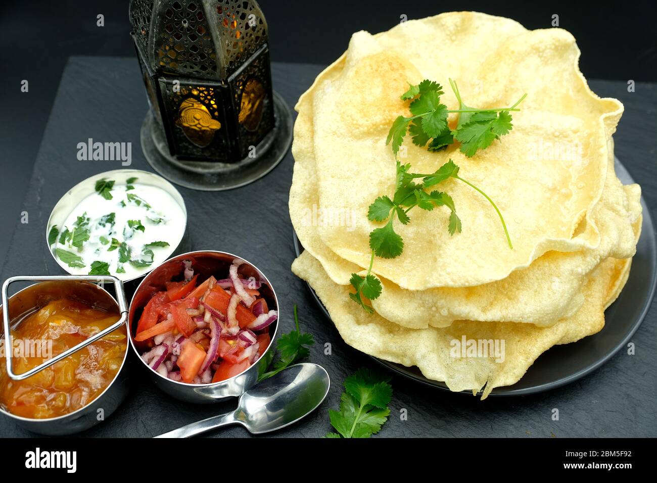 Popadoms stack hi-res stock photography and images - Alamy