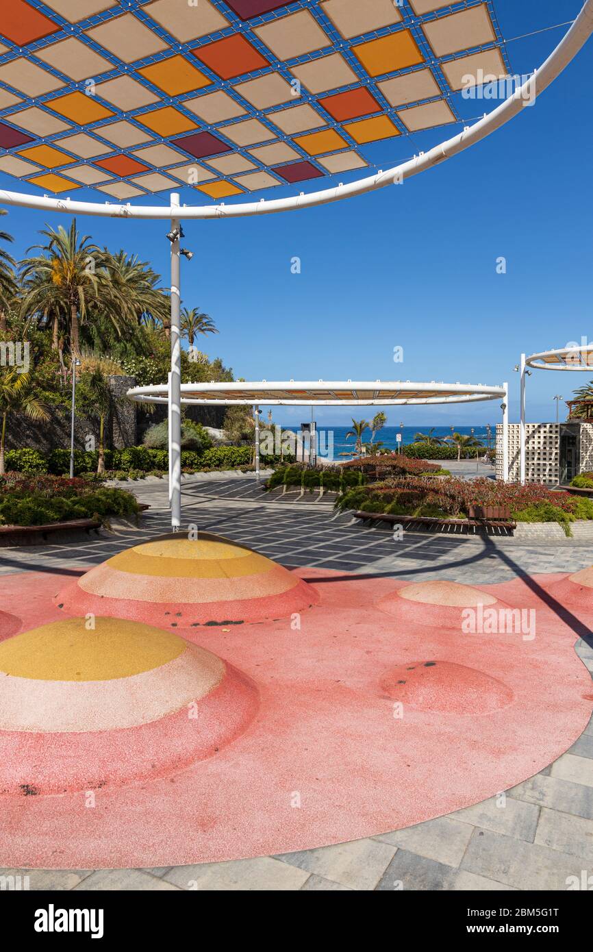 Pedestrianised area hi-res stock photography and images - Alamy