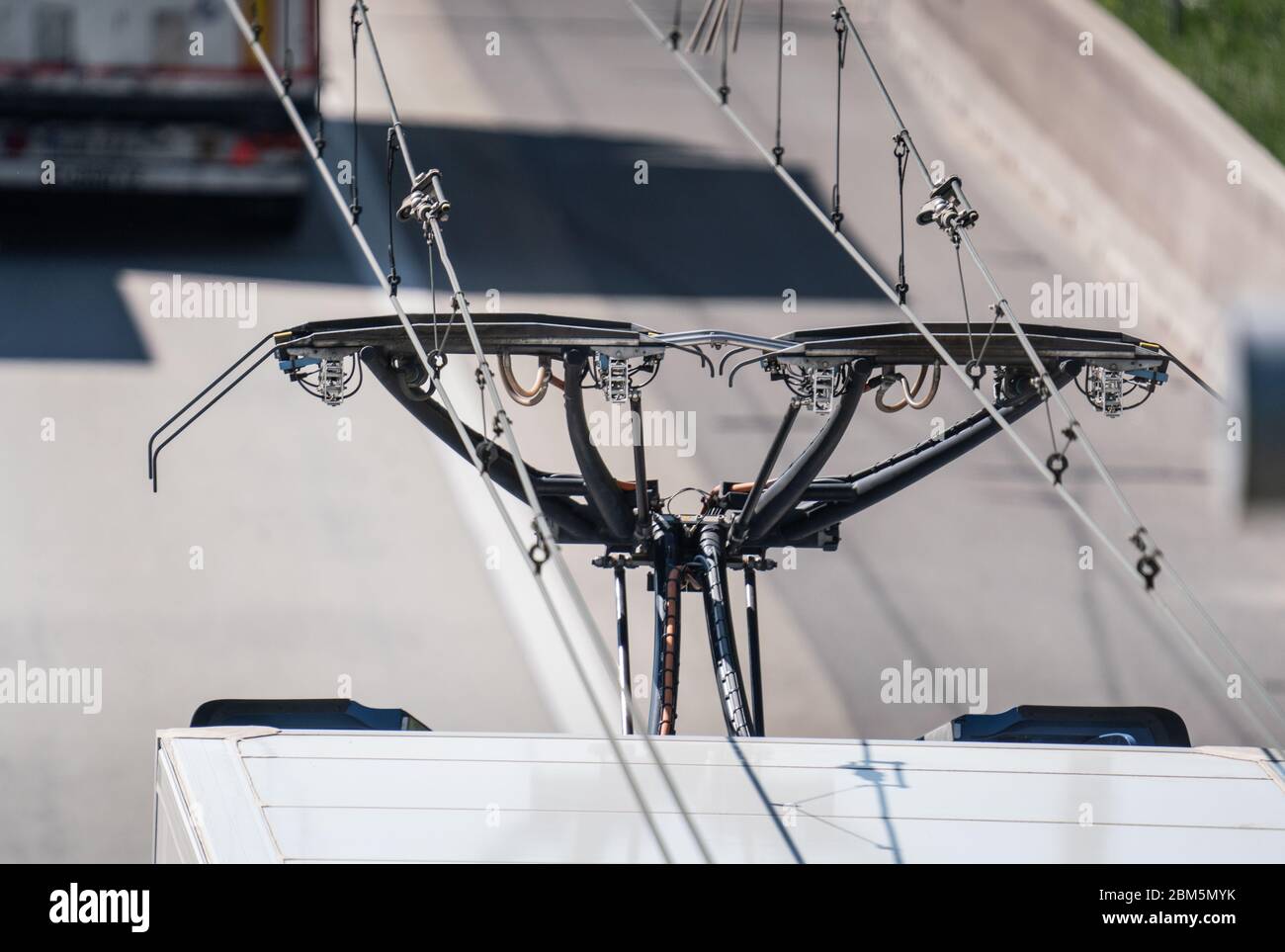 Erzhausen, Germany. 07th May, 2020. A Scania R450 hybrid tractor unit ...