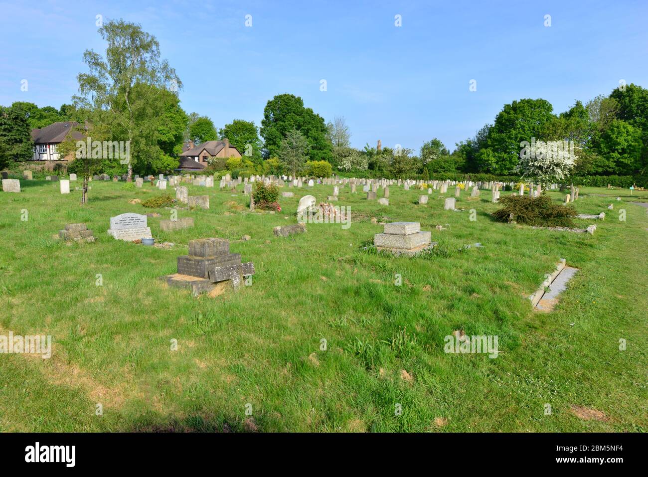 Cemetery walkways hi-res stock photography and images - Alamy