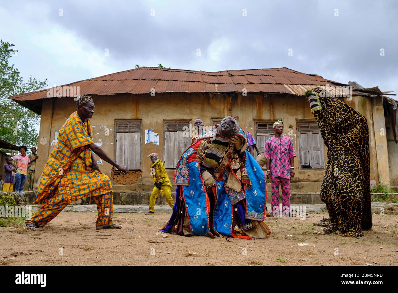 Yoruba culture mask hi-res stock photography and images - Alamy