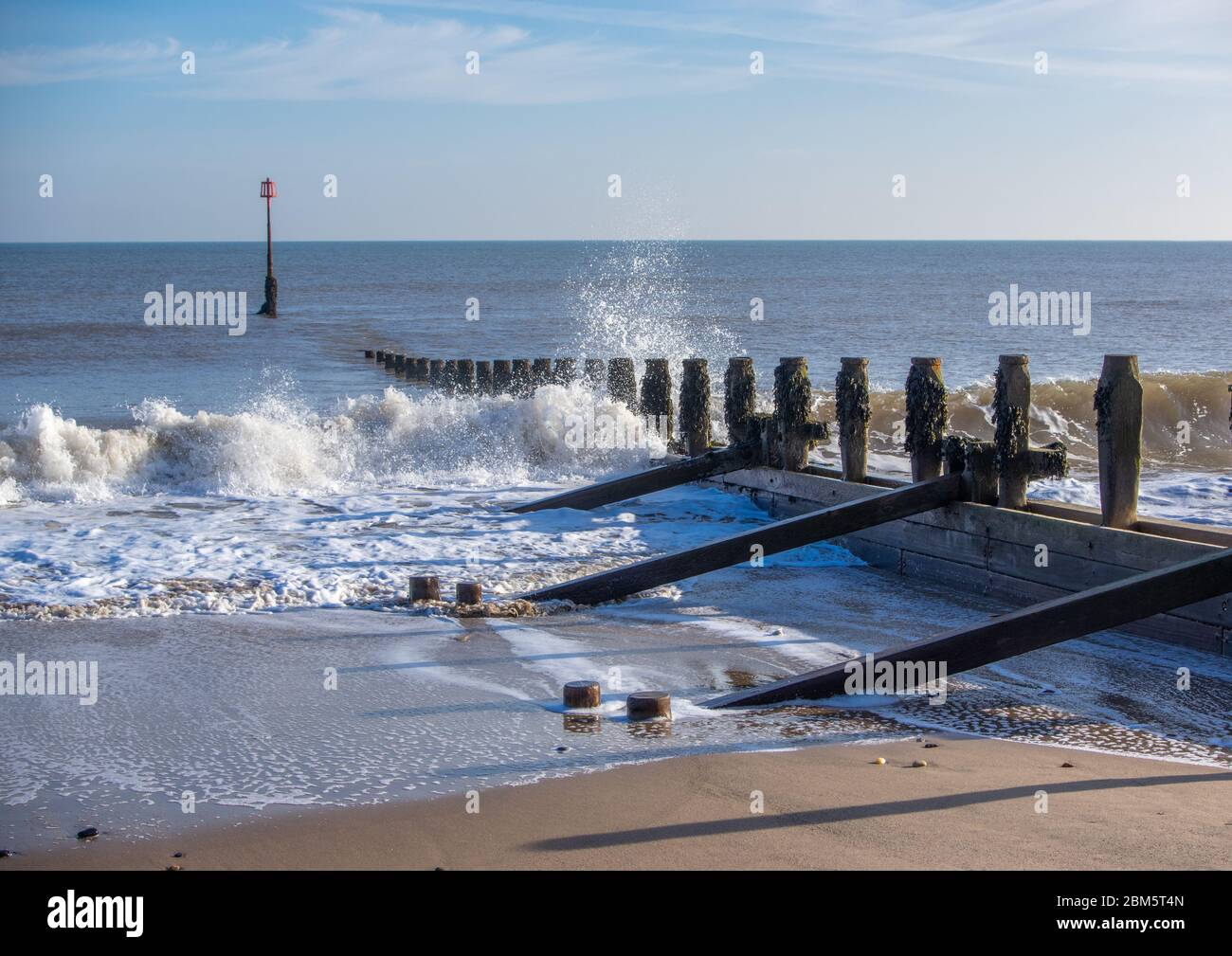 Groin shoreline hi-res stock photography and images - Alamy