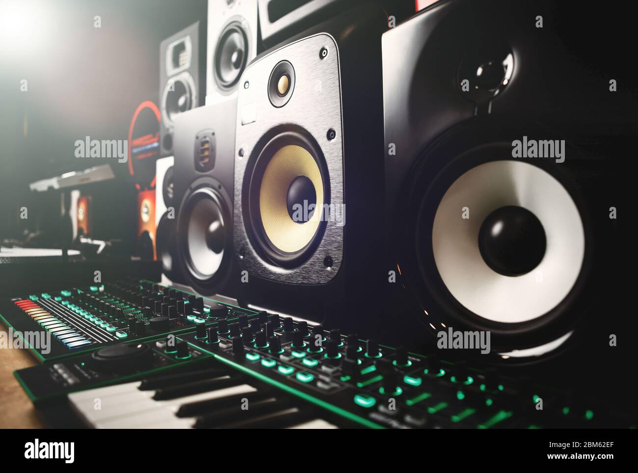 Loudspeaker songs hi-res stock photography and images - Alamy