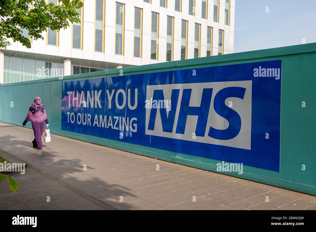 Thank you to our amazing nhs staff sign hi-res stock photography and ...