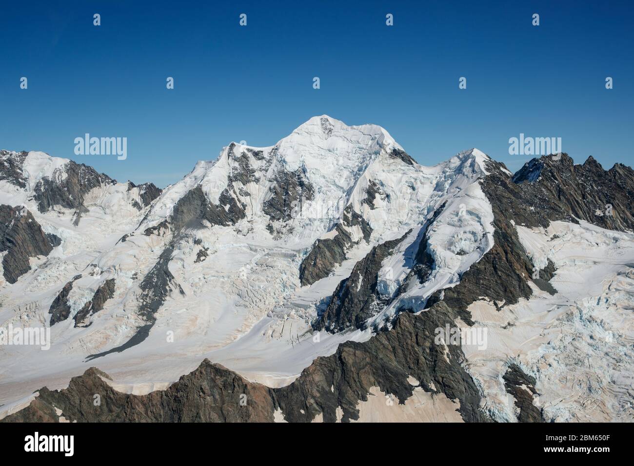 Mount cook national park new zealand hi-res stock photography and ...