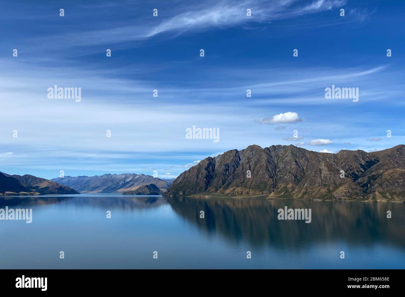 Lake Hawea, New Zealand Stock Photo - Alamy