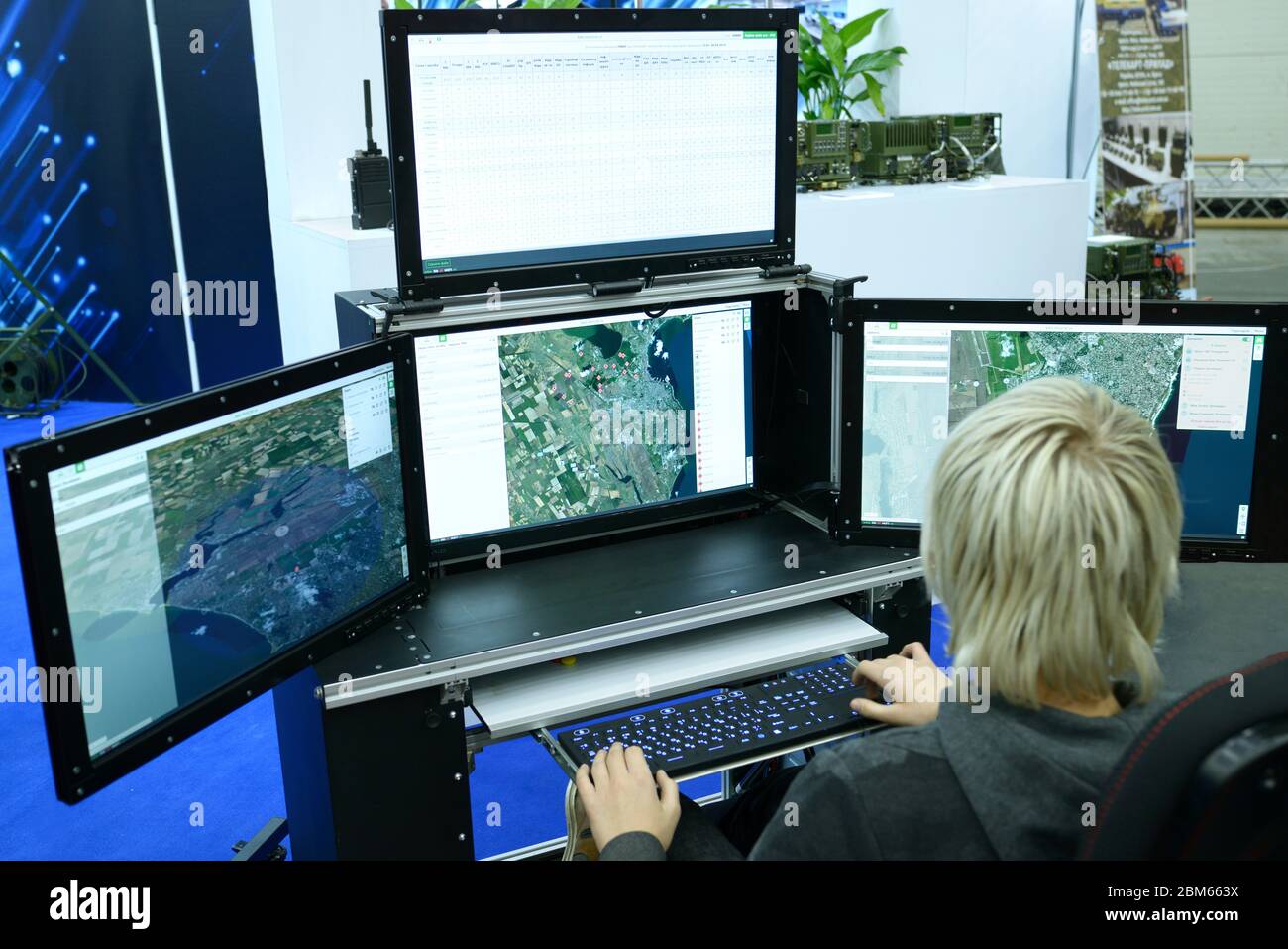 Army drone operator hi-res stock photography and images - Alamy