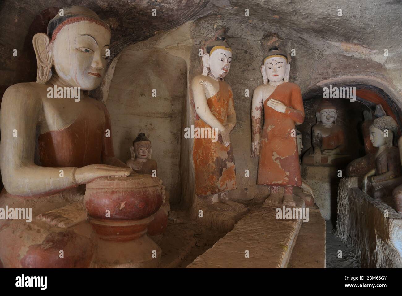 Pho Win Taung Caves Complex Stock Photo - Alamy