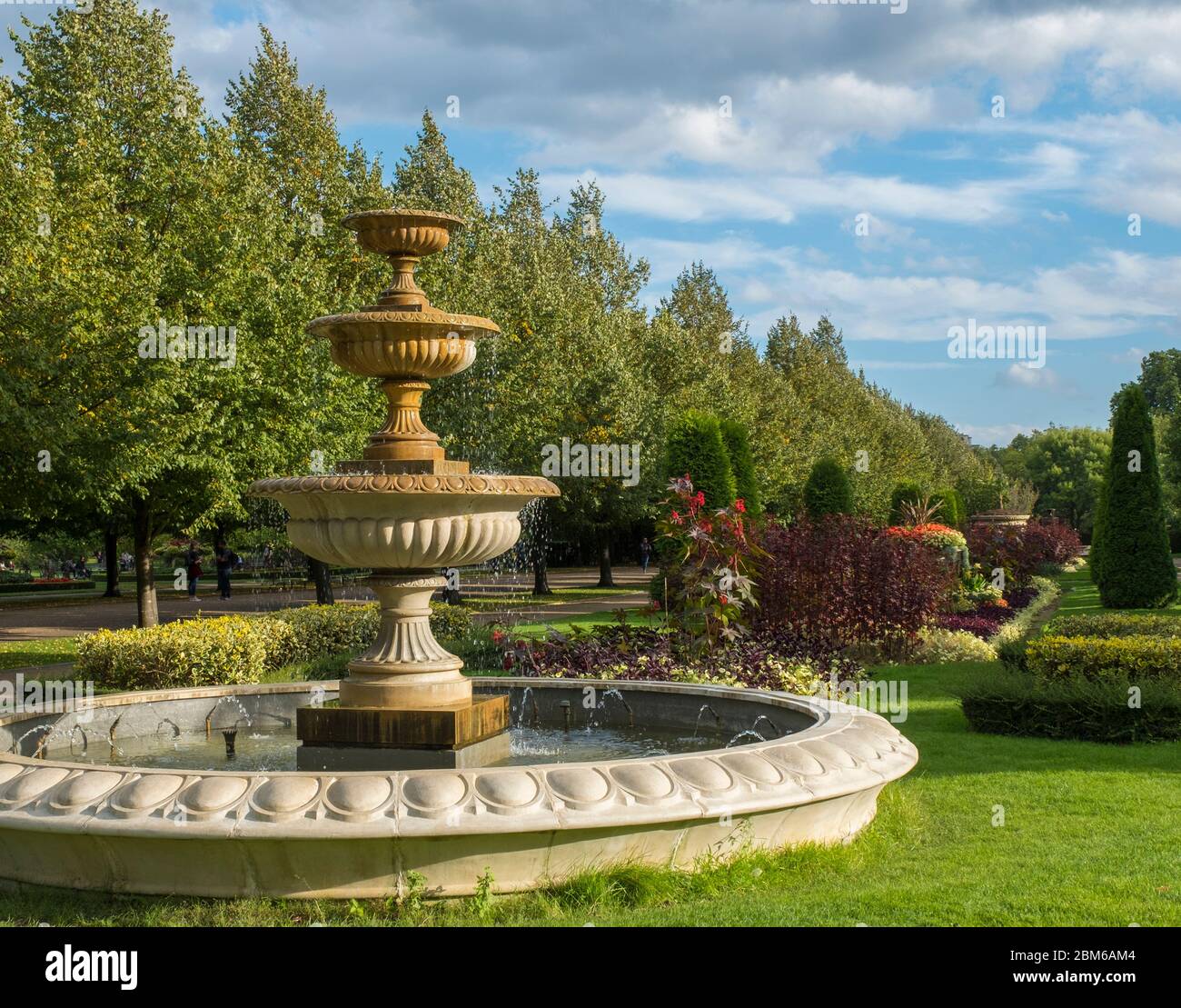 Regent Park Gardens High Resolution Stock Photography and Images - Alamy