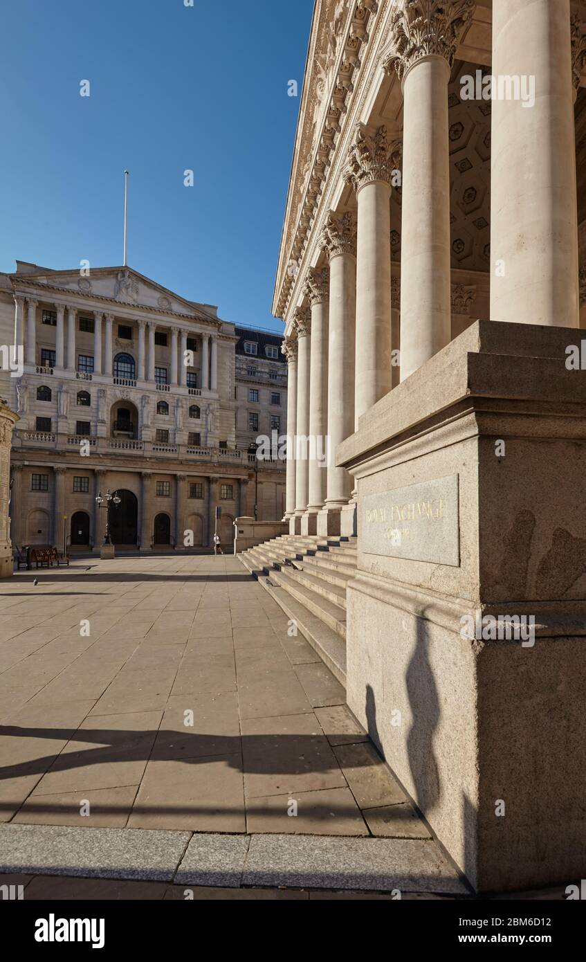 Bank of england and the royal exchange building hi-res stock ...