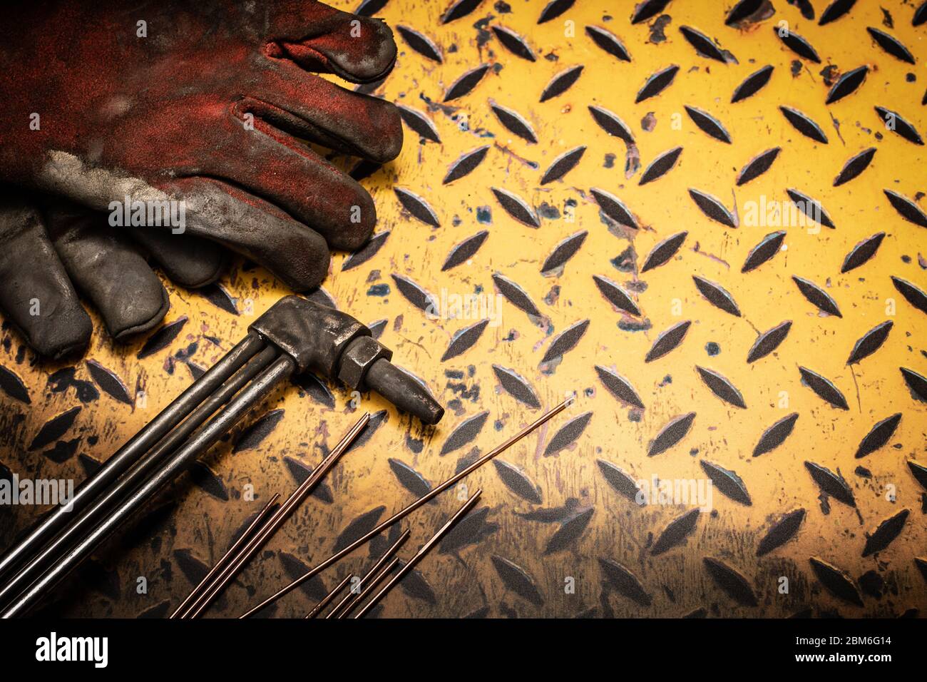 Chequer plate hi-res stock photography and images - Alamy