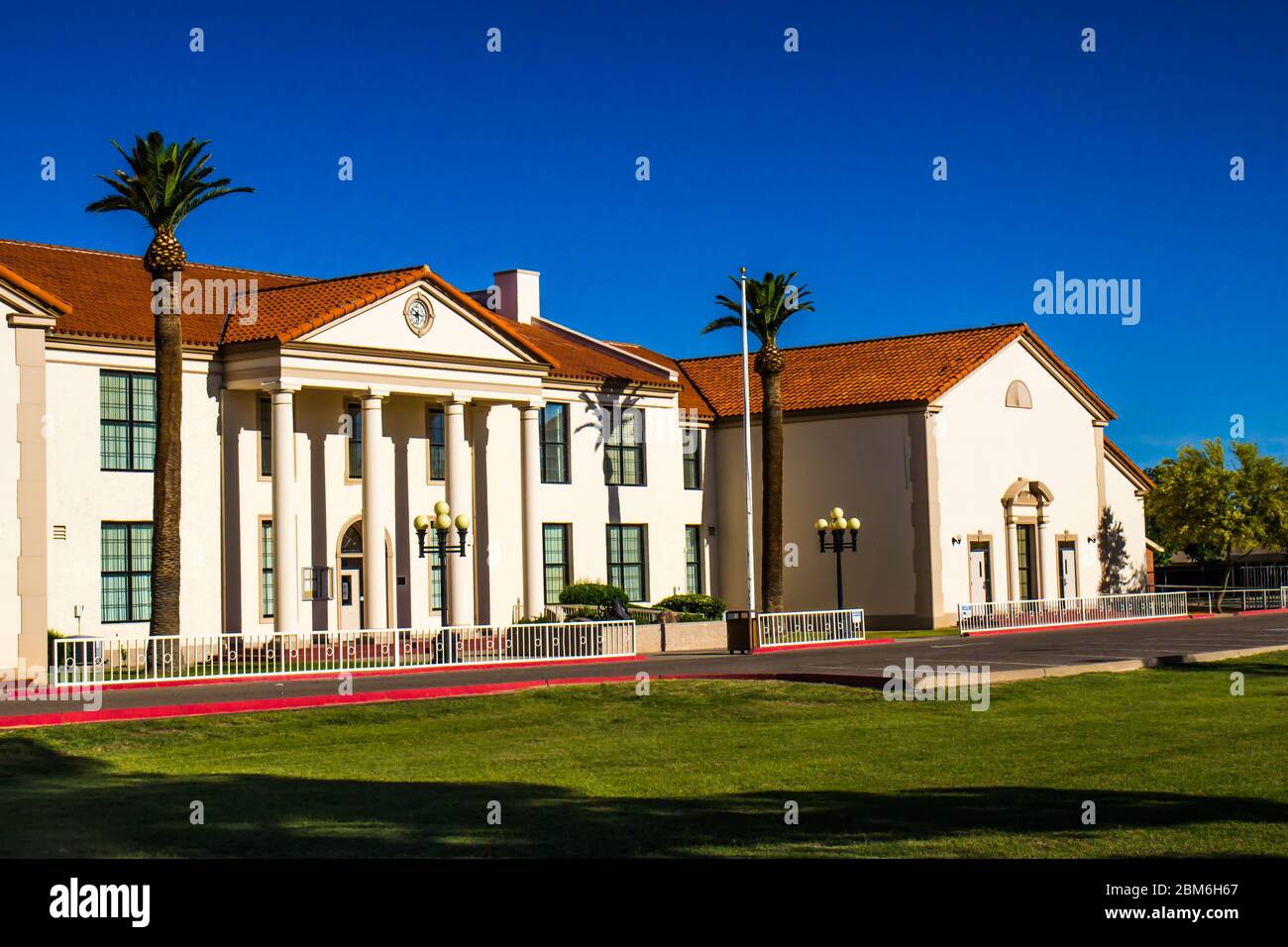 Two story school hi-res stock photography and images - Alamy