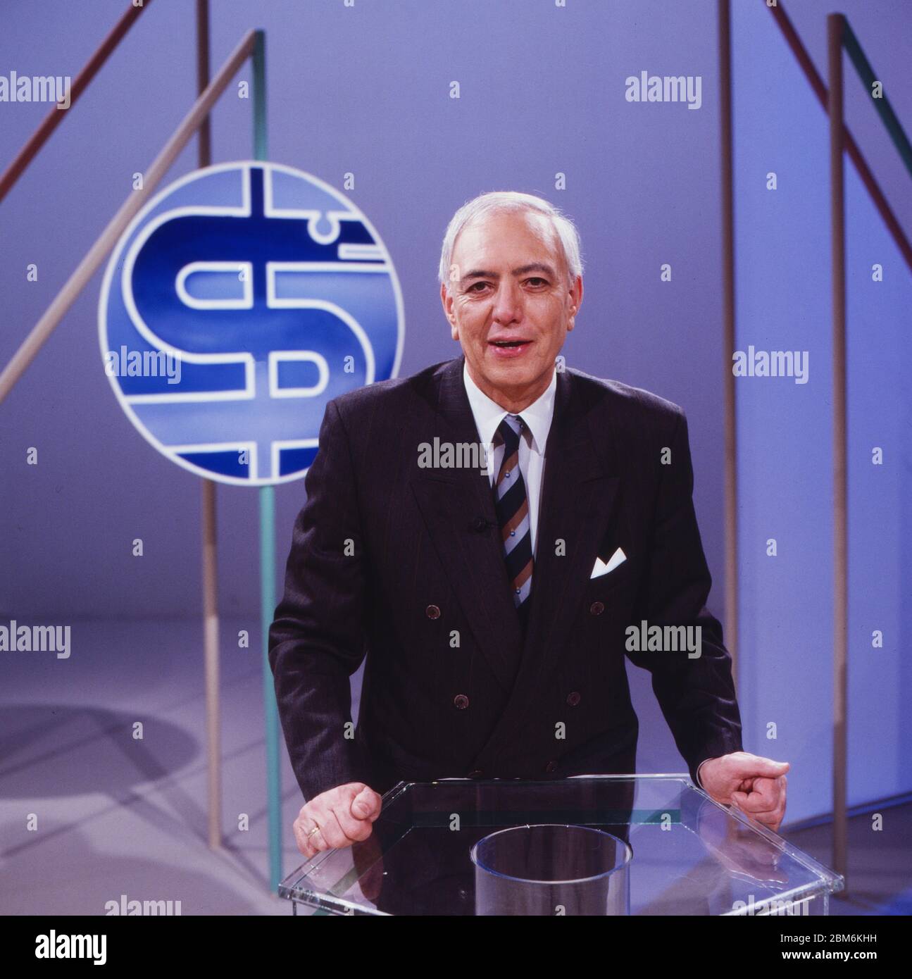 Redakteuer im studio hi-res stock photography and images - Alamy