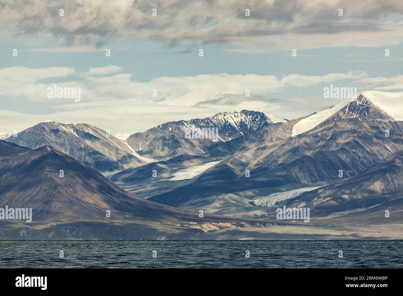 Mountains in Pond Inlet (summer Stock Photo - Alamy