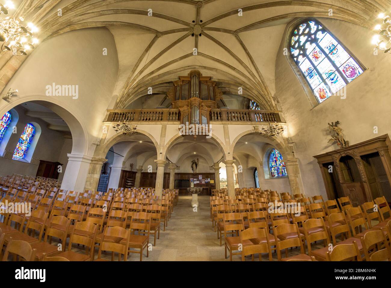 Interior of Michaelskirche, Église Saint Michel, Cozy Saint Michael ...