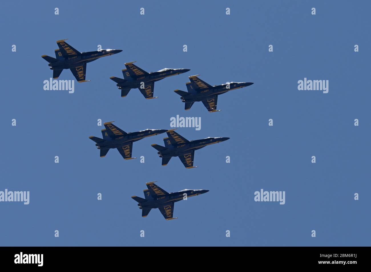 Military personnel flight hi-res stock photography and images - Alamy