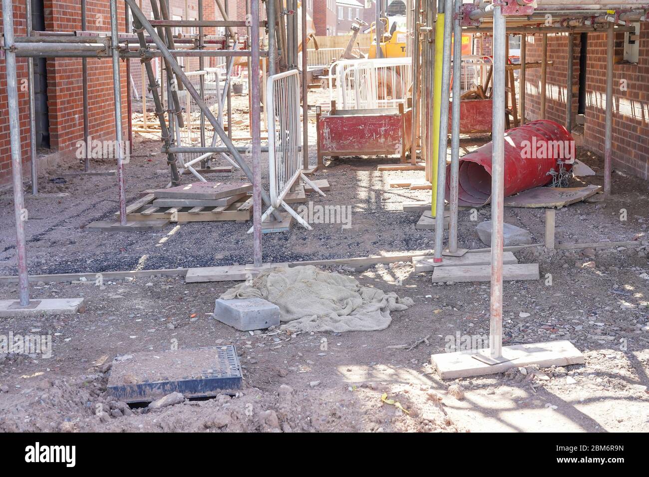 Abandoned, empty, deserted house building UK construction site Stock ...