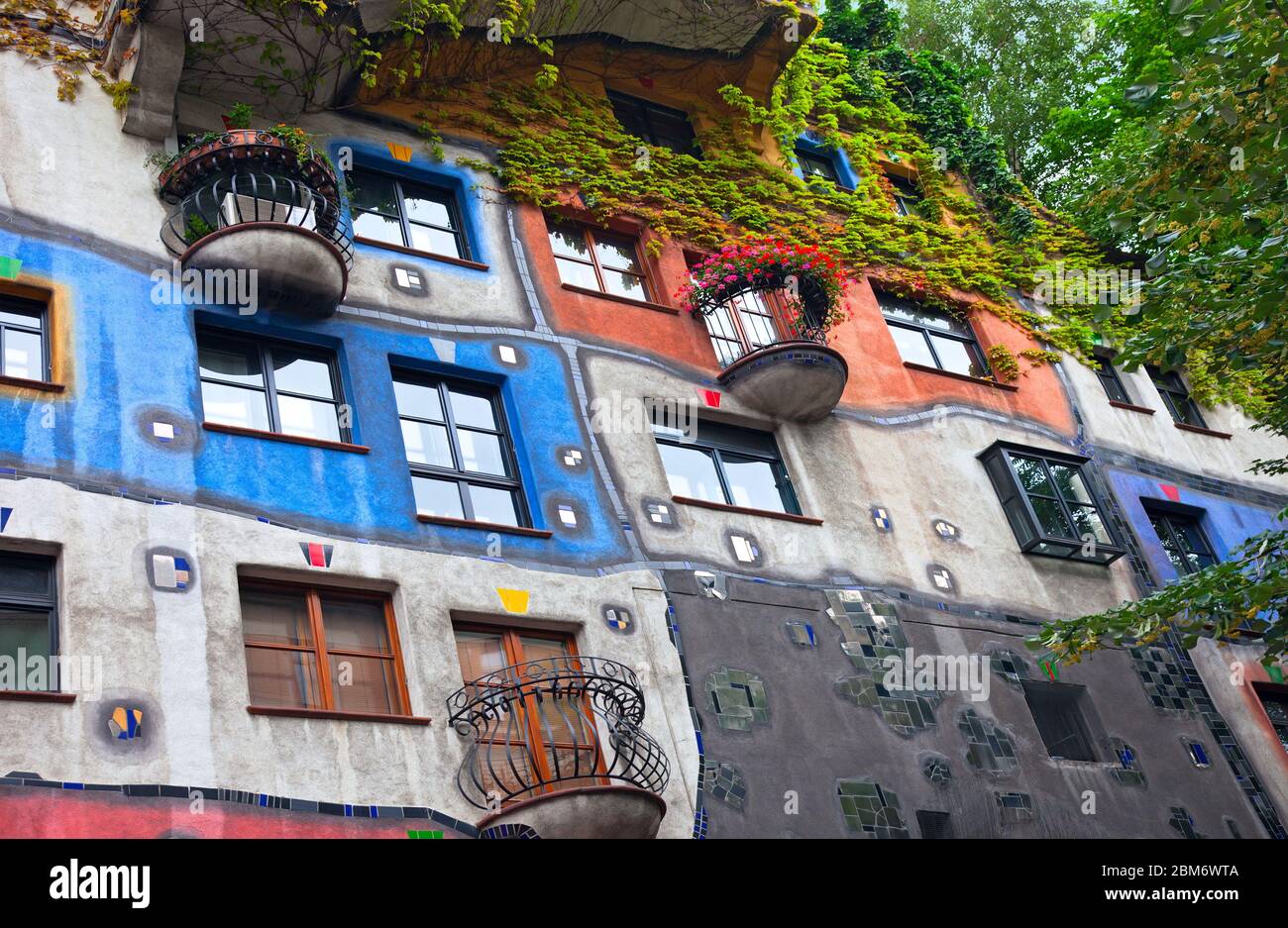 Hundertwasser House (Hundertwasserhaus) - a house in Vienna, Austria ...