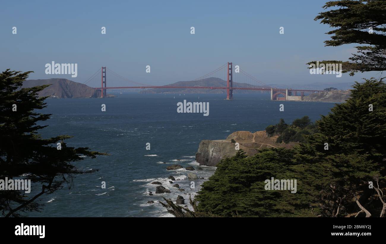 Golden gate suspension bridge hi-res stock photography and images - Alamy