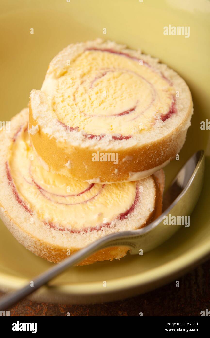 Arctic roll hi-res stock photography and images - Alamy