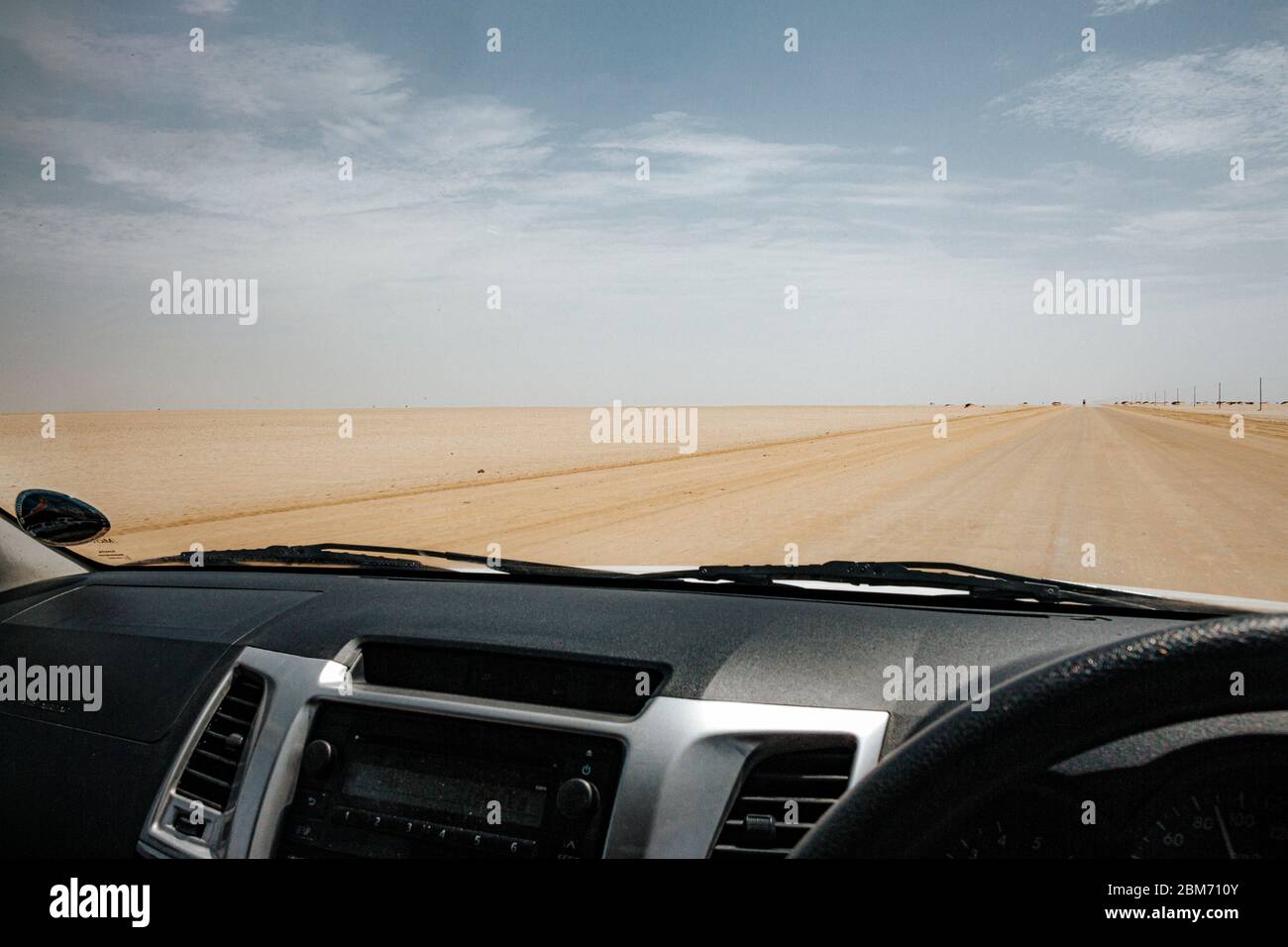 Large 4x4 hi-res stock photography and images - Alamy