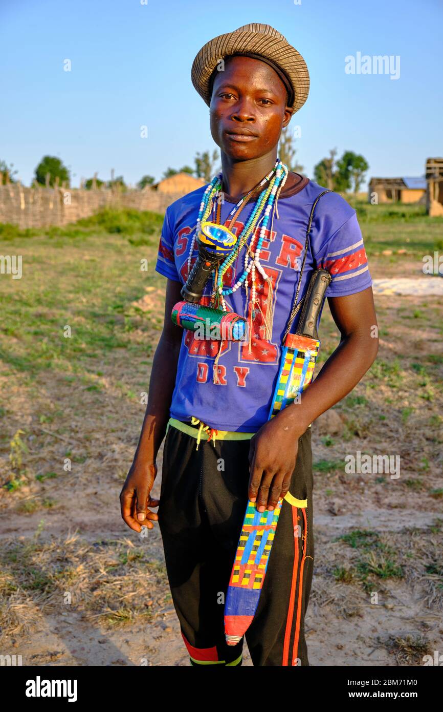 Traditional modern mix hi-res stock photography and images - Alamy