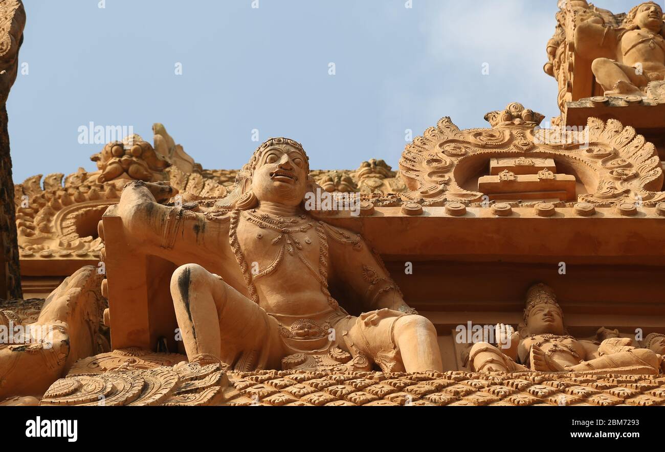 Tanjore temple architecture hi-res stock photography and images - Alamy