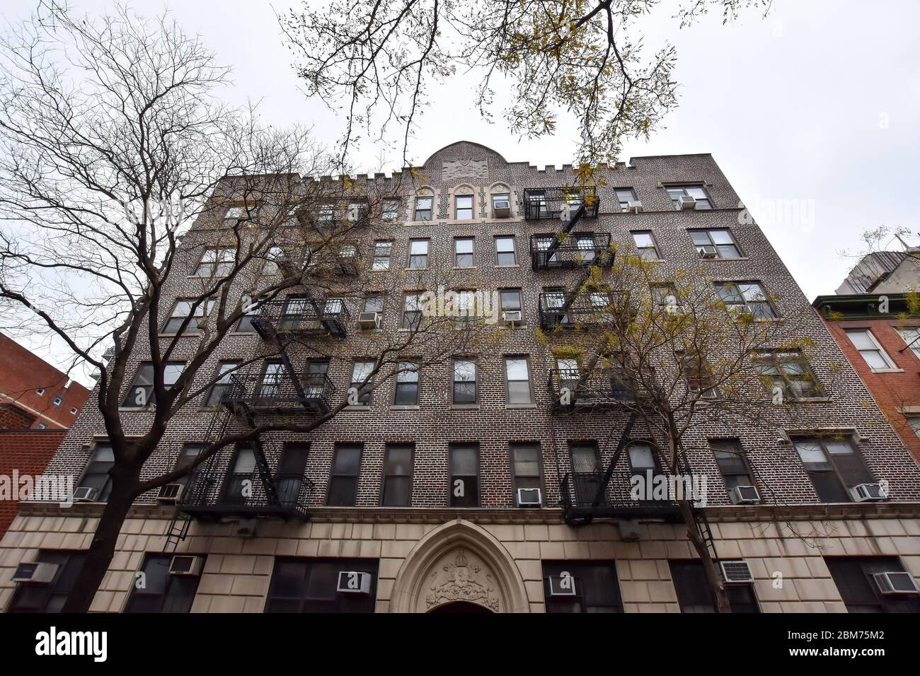 Chelsea town hall hi-res stock photography and images - Alamy