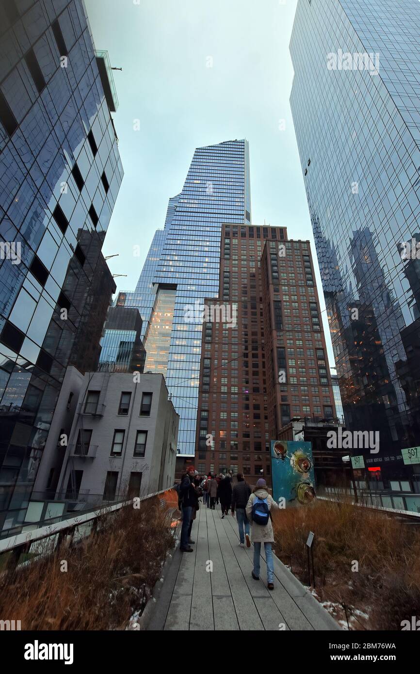 Manhattan, New York, USA - December 2019. The High Line , public park ...