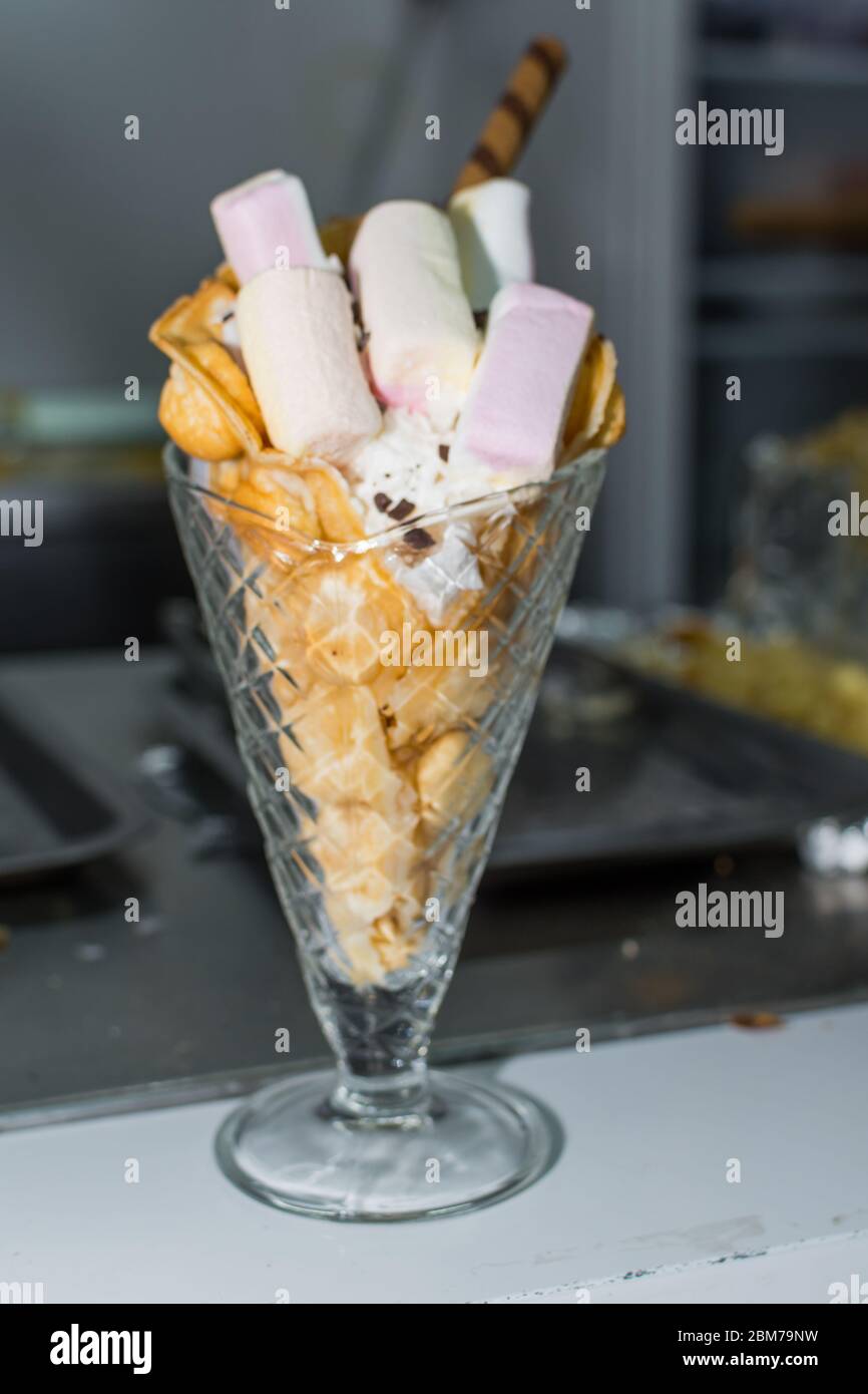 Bubble pancake hi-res stock photography and images - Alamy
