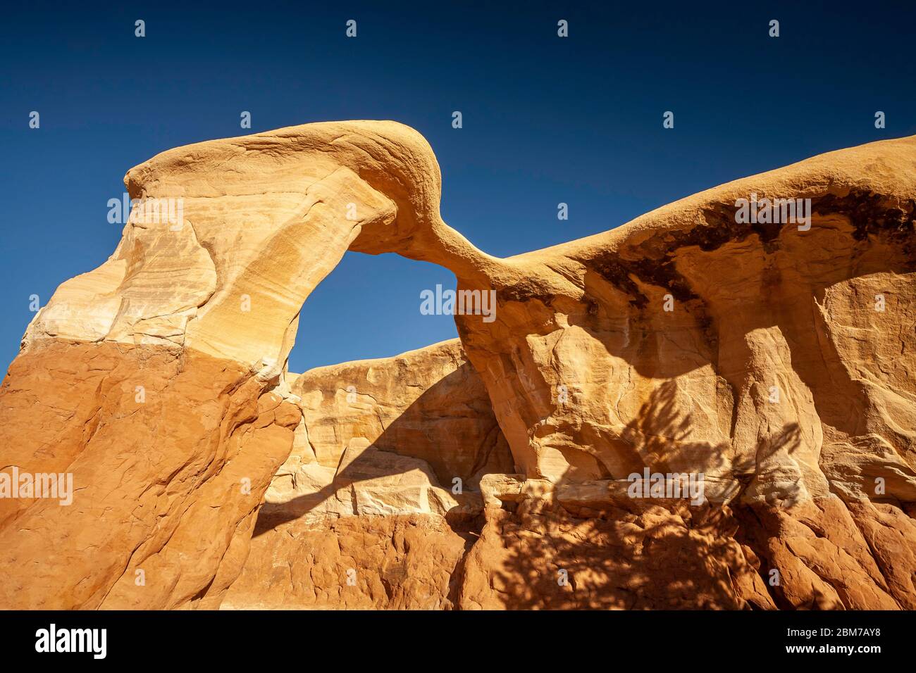 Metate Arch, Devil's Garden, Grand Staircase-Escalante National ...