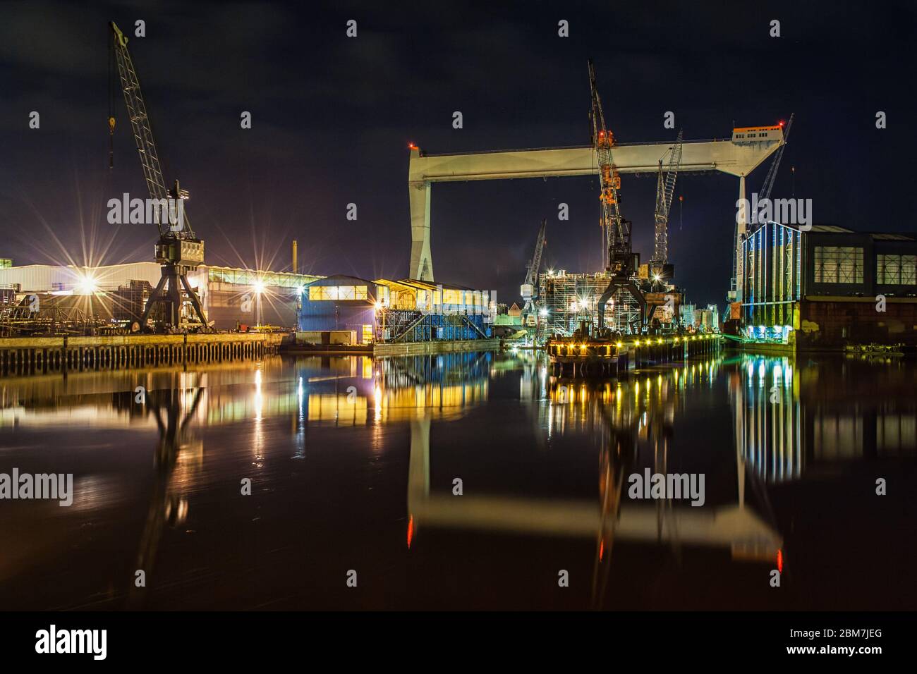 A shipyard in Hamburg at night Stock Photo - Alamy
