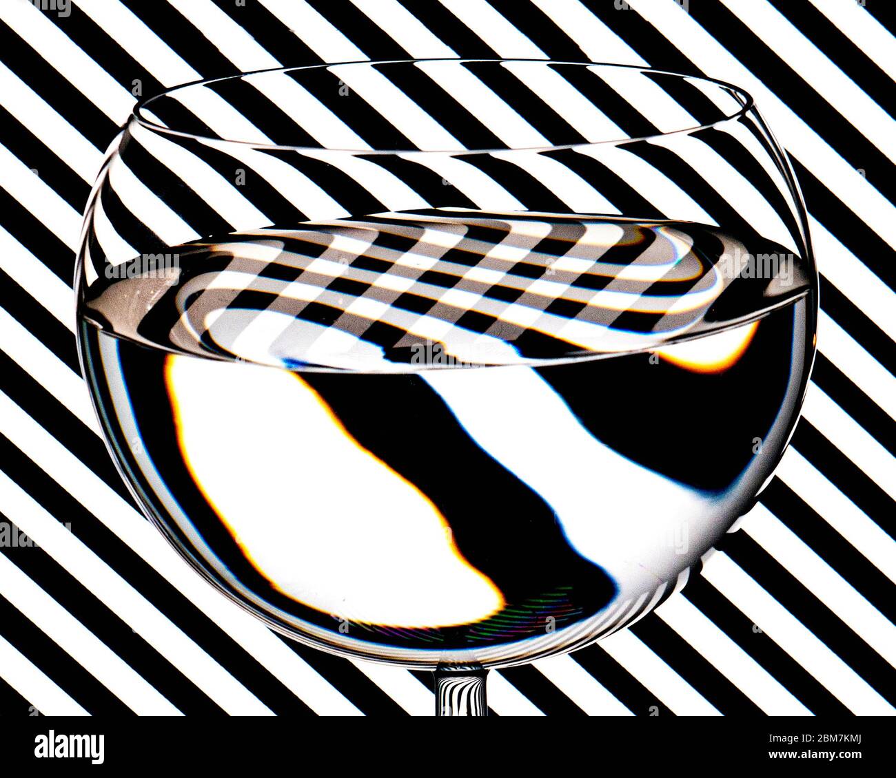 Abstract eye black and white hi-res stock photography and images - Alamy