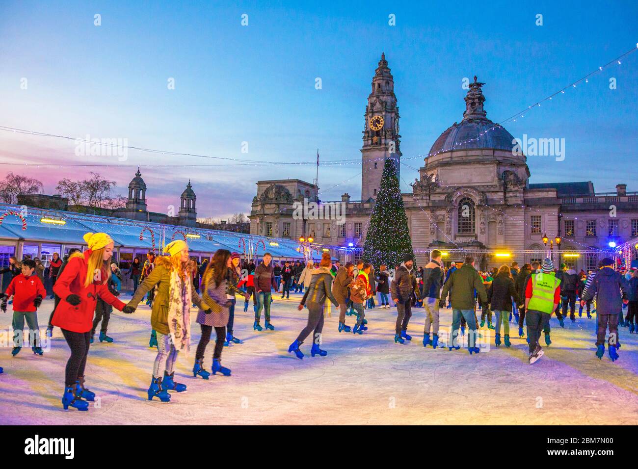 Cardiff winter wonderland ice hi-res stock photography and images - Alamy
