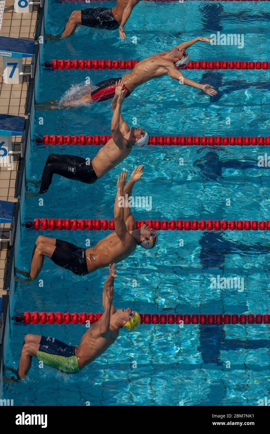 Start of the Men's 100 metre backstroke heat #5 at the 2004 Olympic ...