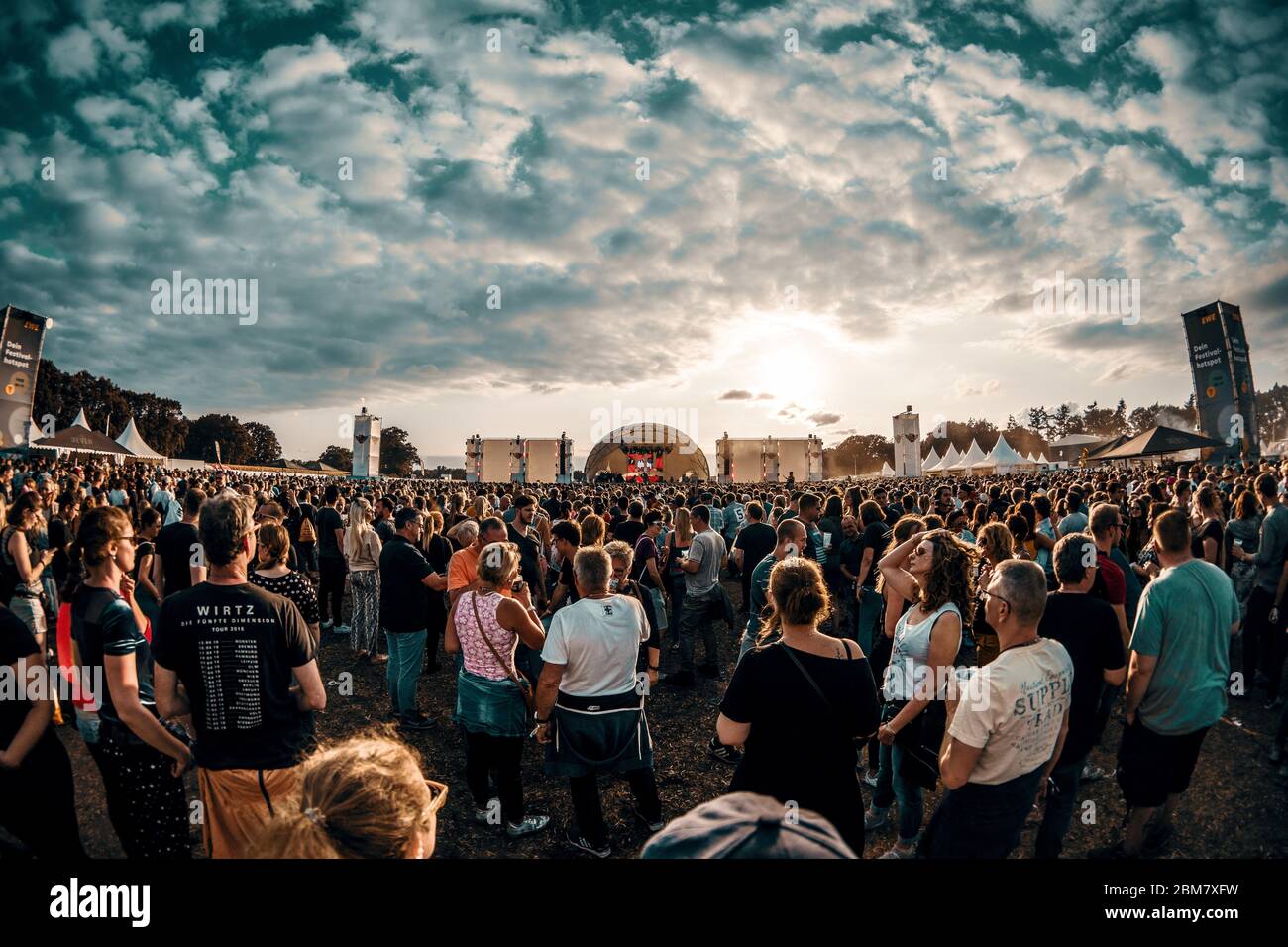 Spotlight festival hi-res stock photography and images - Alamy