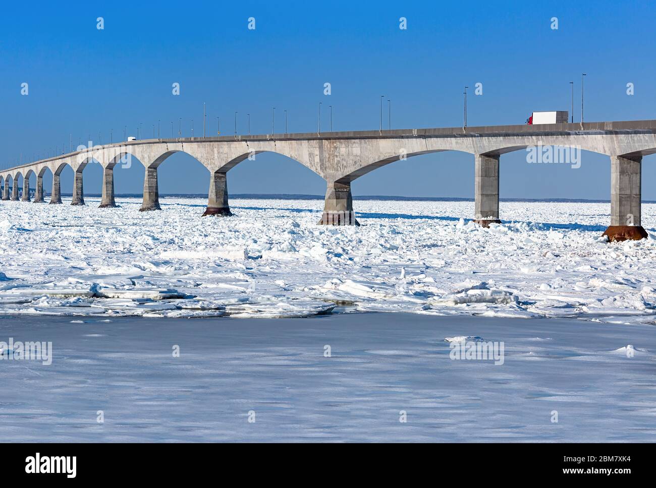 Confederation bridge hi-res stock photography and images - Alamy