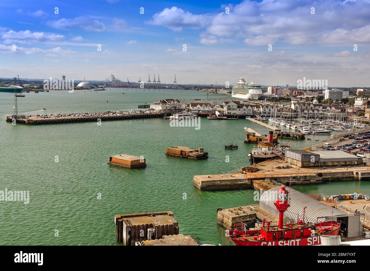 Southampton port aerial hi-res stock photography and images - Alamy